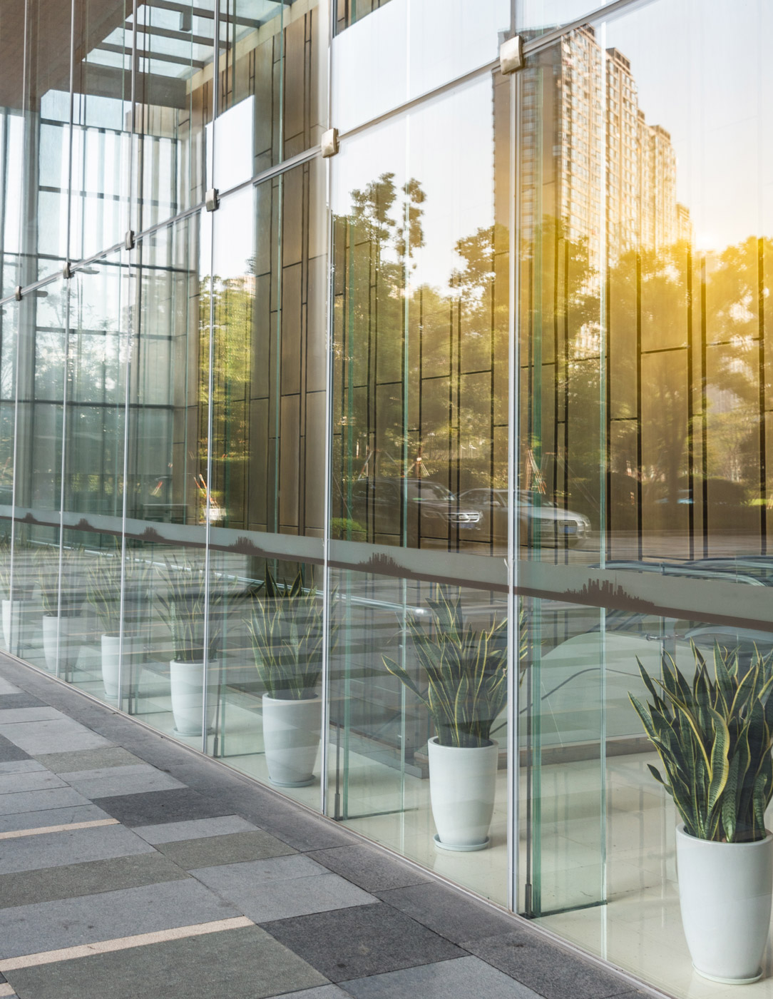 Profili su Misura per Vetrate Panoramiche e Vetri Scorrevoli - Sika